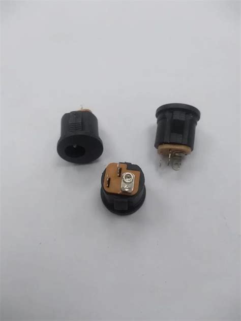 Female Jack Dc Socket At ₹ 325piece In Mumbai Id 2851773332955