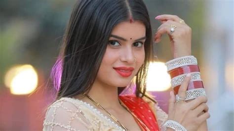 अरे यार मैं जिंदा हूं जानें पंचायत 2 एक्ट्रेस को क्यों देनी पड़ी सोशल मीडिया पर सफाई