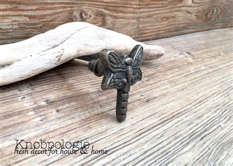 Set Of 4 Dragonfly Knobs Cabinet Knob Lighting Bug Dragon Etsy