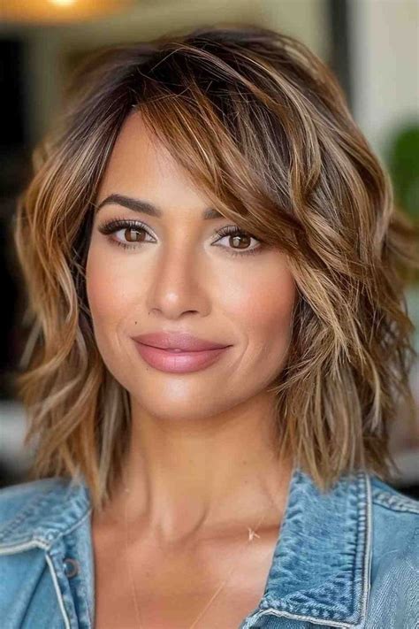7 Side Swept Bangs That Bring A Fresh Feel To Hairstyles For Women In Their Prime Hair Style Talk