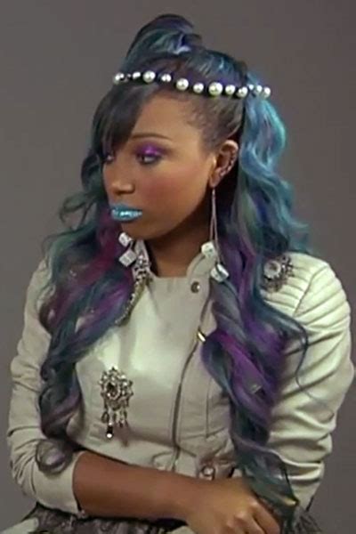 Zonnique Pullins Hairstyles And Hair Colors Steal Her Style