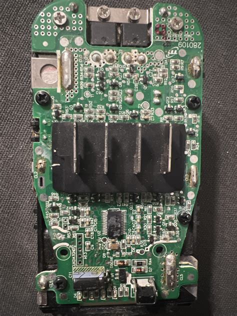 ridgid battery constantly blinking on “evaluate” r batteries