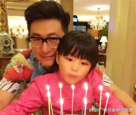 王詩齡回國過暑假，王嶽倫晒給女兒做的菜意外火了，網友：女兒奴