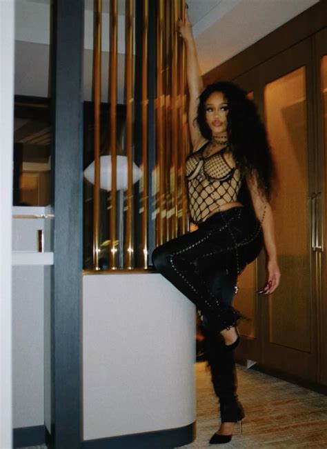 Saweetie Pretty Outfits Celebrity Style Female Rappers