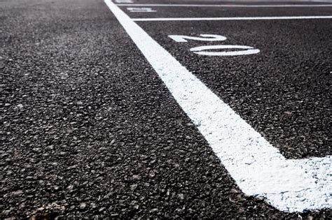 停車格旁「神秘三角柱」是啥？功能曝光網卻嘆：好多人會失業 鄉民爆報看 Oops 聯合新聞網