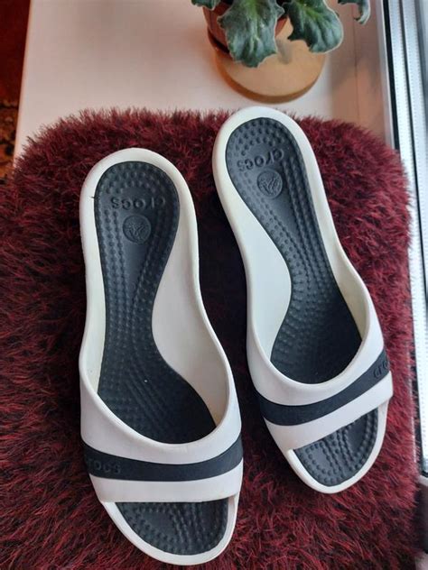 Шльопанці Crocs — ціна 300 грн у каталозі Шльопанці Купити жіночі речі за доступною ціною на