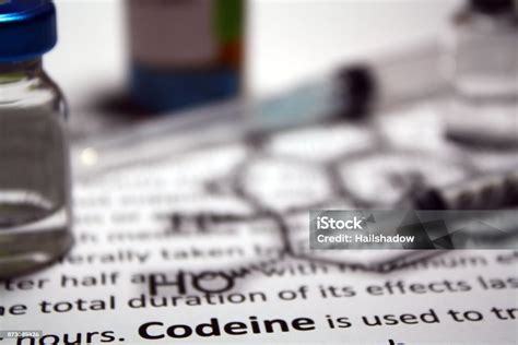 Opiat Codeine Foto Stok Unduh Gambar Sekarang Alat Suntik Analgesik Fotografi Citra Istock
