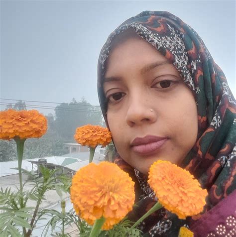 উইকলি চ্যালেঞ্জ পূরণ করতে যারা আমার পাশে ছিল ফুল দিয়ে যারা আমার ঘরটা