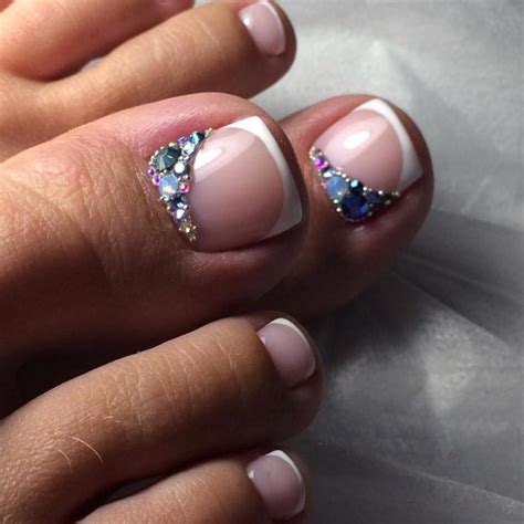 Педикюр френч 100 ЛУЧШИХ фото идей модные цвета рисунки декор