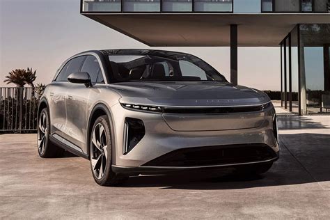 Lucid Gravity The Long Range Electric Suv That Will Save Lucid Plugavel