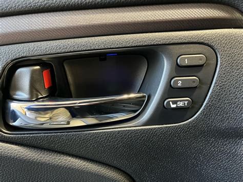 New 22 Rtl E Drivers Side Door Panel Issue Honda Ridgeline Owners