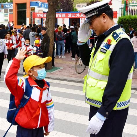 西吉交警收到一封特殊来信我心中的英雄 交通管理大队 周边 车辆