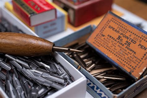 Perry 28 Spear Pointed Pen Nib Vintage St Louis Art Supply