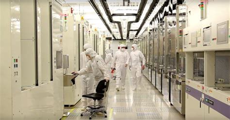 ‘메모리 풍향계 마이크론 내년 실적 둔화 예고에 삼성전자·sk하이닉스 전망도 ‘잿빛