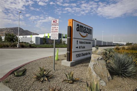 Amazon Looks To Hire Thousands Of New Workers In Inland Empire Los