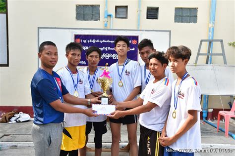 ၇၇ နှစ်မြောက် လွတ်လပ်ရေးနေ့အကြို ပုသိမ်ကြီးမြို့နယ် မီးသတ်တပ်ဖွဲ့ဝင်များ ပိုက်ကျော်ခြင်းပြိုင