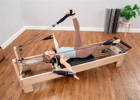 Studio Reformer Konnector Balanced Body Pilates Reformer