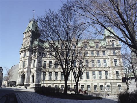 Édifice Gérard D Levesque