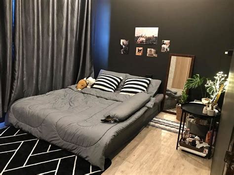 รีวิว “รีโนเวทห้องนอนไม้ 26 ปี” โทนห้องสีดำขรึมแบบโมเดิร์น Naibann ในบ้าน คอนเทนต์บ้าน ที่