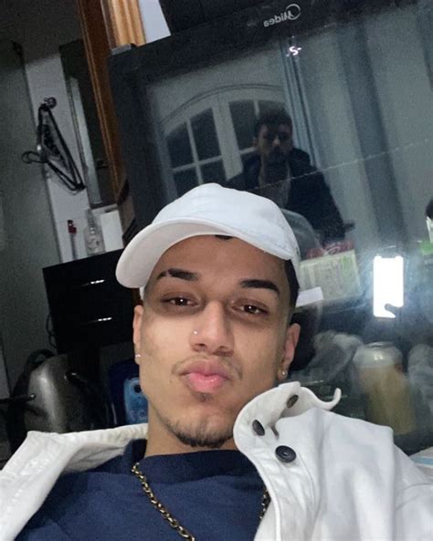 Mirian Veigh 🌹 On Instagram Bicudo Fofo Câmera De Tirar Foto