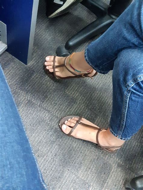 Pin De Oa Em C Beau Pezinhos Femininos Pezinho Feminino