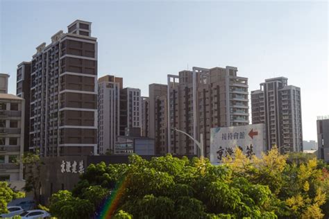 房市景氣從高峰下滑！ 全年移轉棟數恐驚見6年來衰退 都更全都通