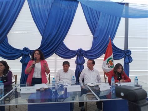 Congresista Mary Acuña Se Reúne Con Gremios De Pesca En La Cámara De