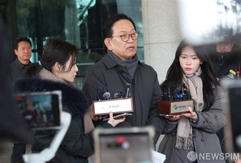 민주 尹 측 석동현 고발 검토 체포 지시 없었다는 내란 선전 행위