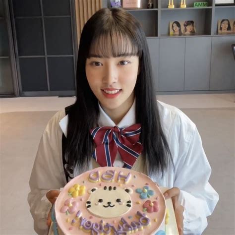 📷 Yoon Birthday Vlive