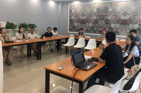 小微企业从 品牌”做起