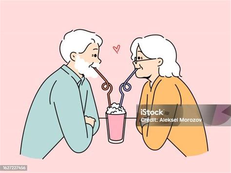 로맨틱한 노부부가 데이트를 하고 칵테일 한 잔을 마시며 결혼기념일 축하 체험 노인 커플에 대한 스톡 벡터 아트 및 기타 이미지