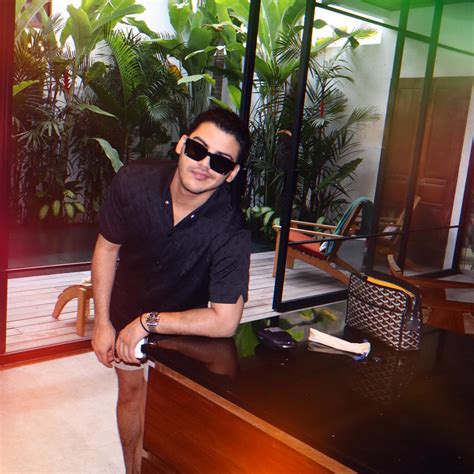 Waleed Hamad Waleed Eth • Instagram Photos And Videos