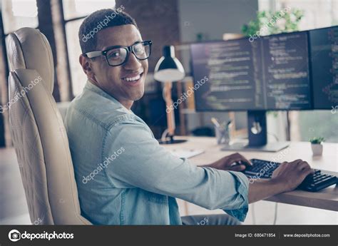 Photo Expert Guy Developer Programmer Looking Camera Smiling Editing