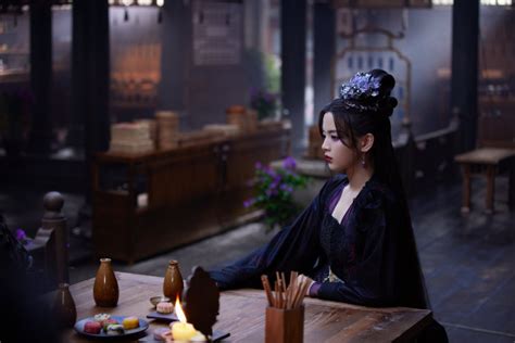 杨超越天魔上线