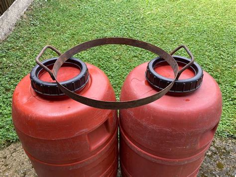 Пластмасови бидони гр Пещера • Olx Bg