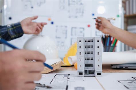 Engineering Is Currently Discussing Structural Design Issues With