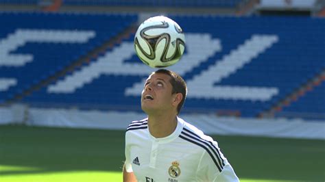 Cristiano Ronaldo Está Preocupado Por Los Nuevos Fichajes Del Madrid