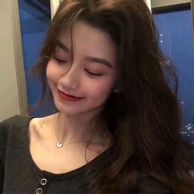 现实自然好看高清的本人头像女 女生头像 我爱你头像网