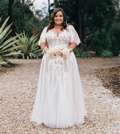 Flattering Wedding Dress For Plus Size Ladies I Recommend Artofit