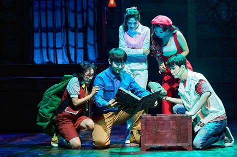 개연성 없으면 어때 병맛 뮤지컬을 즐기는 법 오마이스타