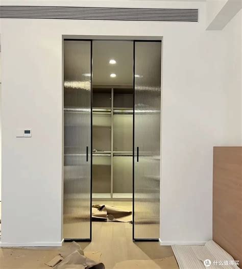 下次装修，厨房再也不用推拉门了，学人家装口袋门，真的太聪明了 装修主材 什么值得买