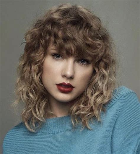 Taylor Swift Straight Hair Wallpapers