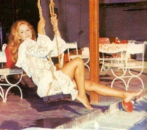 Aliki Vougiouklaki Feet