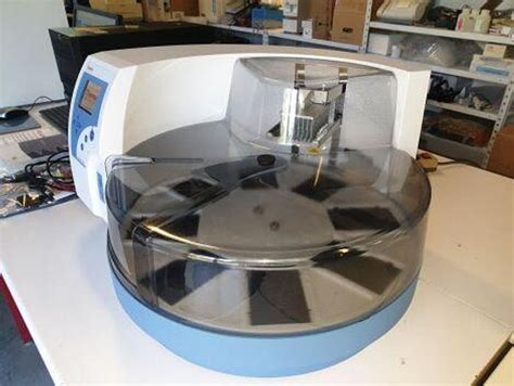 Used THERMO SCIENTIFIC KingFisher Flex For Sale In France