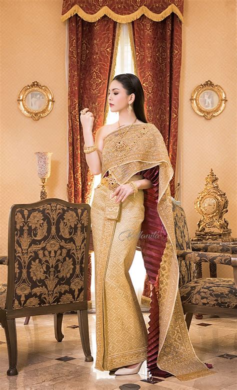 ชุดแต่งงาน ชุดไทยเจ้าสาว พรีเมียม Bellanita ร้านชุดแต่งงาน