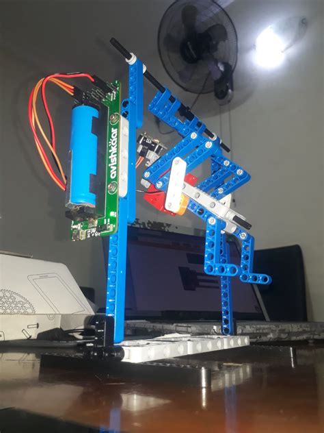 Pull Up Bot Avishkaar Project