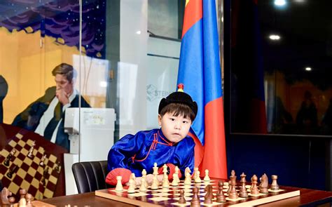 🐍 Могой жилийн анхны Стейниц Монголын Шатрын Академи Facebook