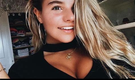 Tits Scrolller