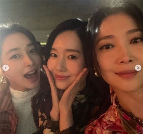인 스타 그램 세상 리즈 시절의 이민정 출산 붓기 없는 이정현 화려한 오윤아 TEN ZUM 뉴스