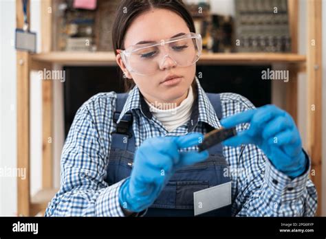 Engineer Repairs Laptop Support Fixing Notebook Computer It Woman